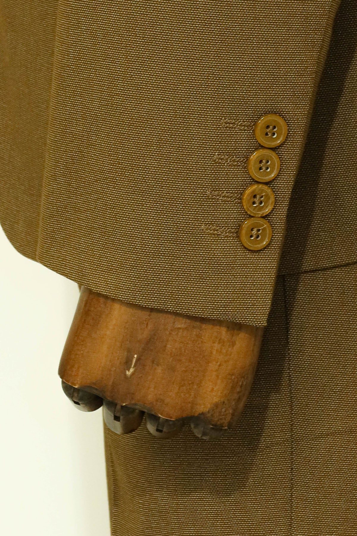 Single Buttons 2 Piece Tan Men Suit